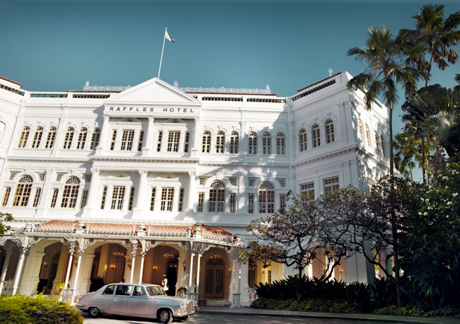 Christian Westbeld, le DG du Raffles Singapour, explique à F&S : "nous ...