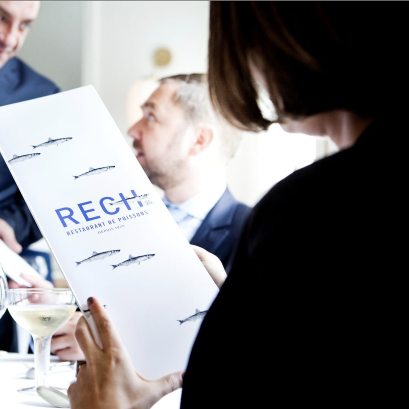 Le restaurant RECH à Paris avec une carte signée Jacques Maximim