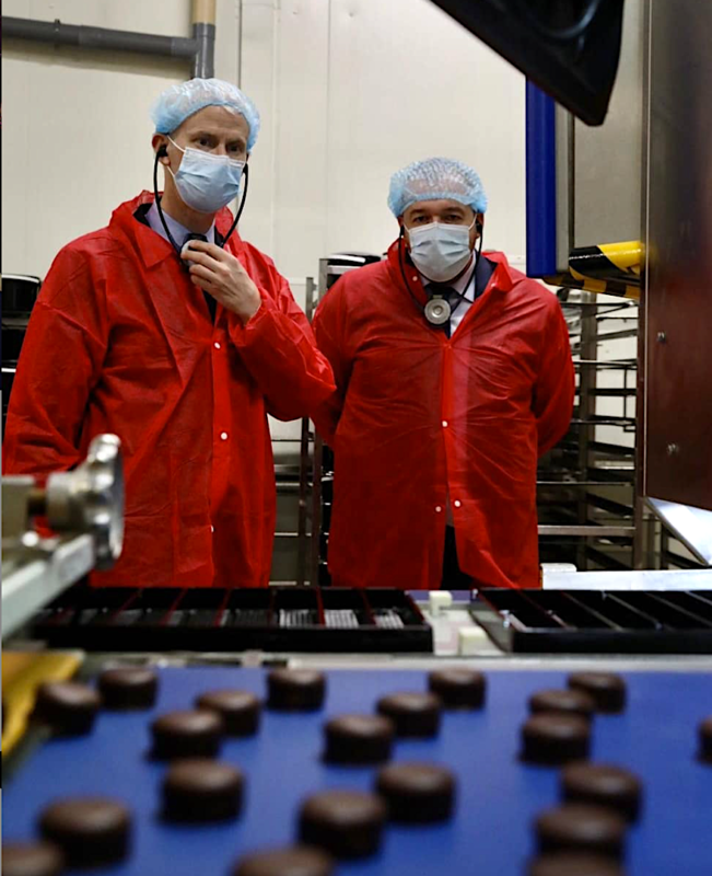 Le Ministre Franck Riester dans la Drôme auprès de la chef Anne-Sophie ...