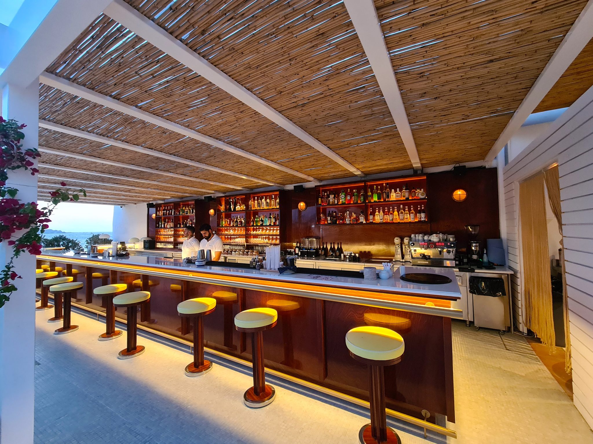 Les chefs Rocco Seminara et Joseph Kahat impressionnent avec la table ...