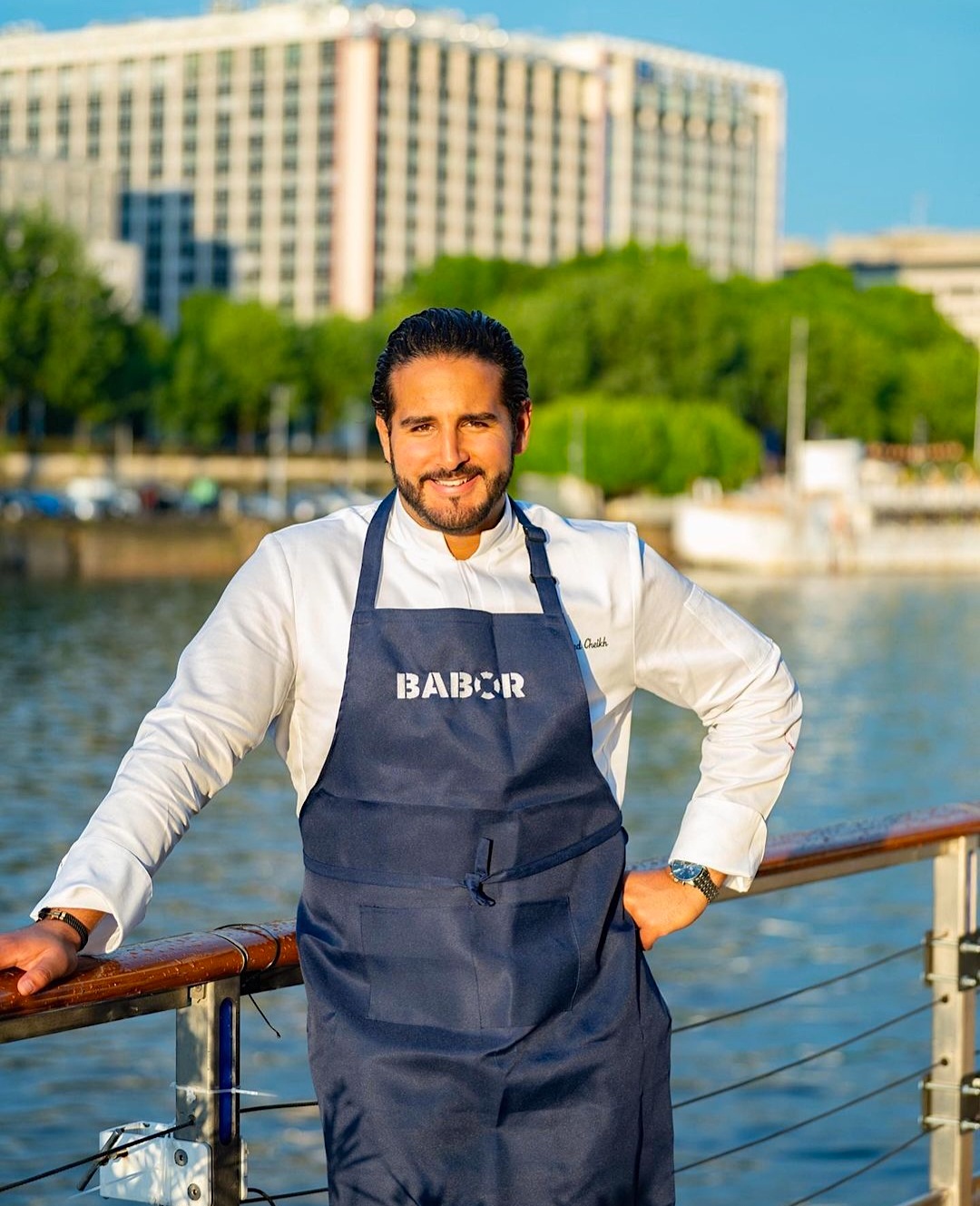 Le chef Mohamed Cheikh embarque au restaurant le Babor chaque samedi ...