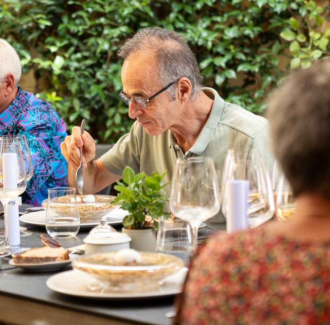 Quand Jean-Jacques Goldman se met à Table chez Gilles Goujon - Food & Sens