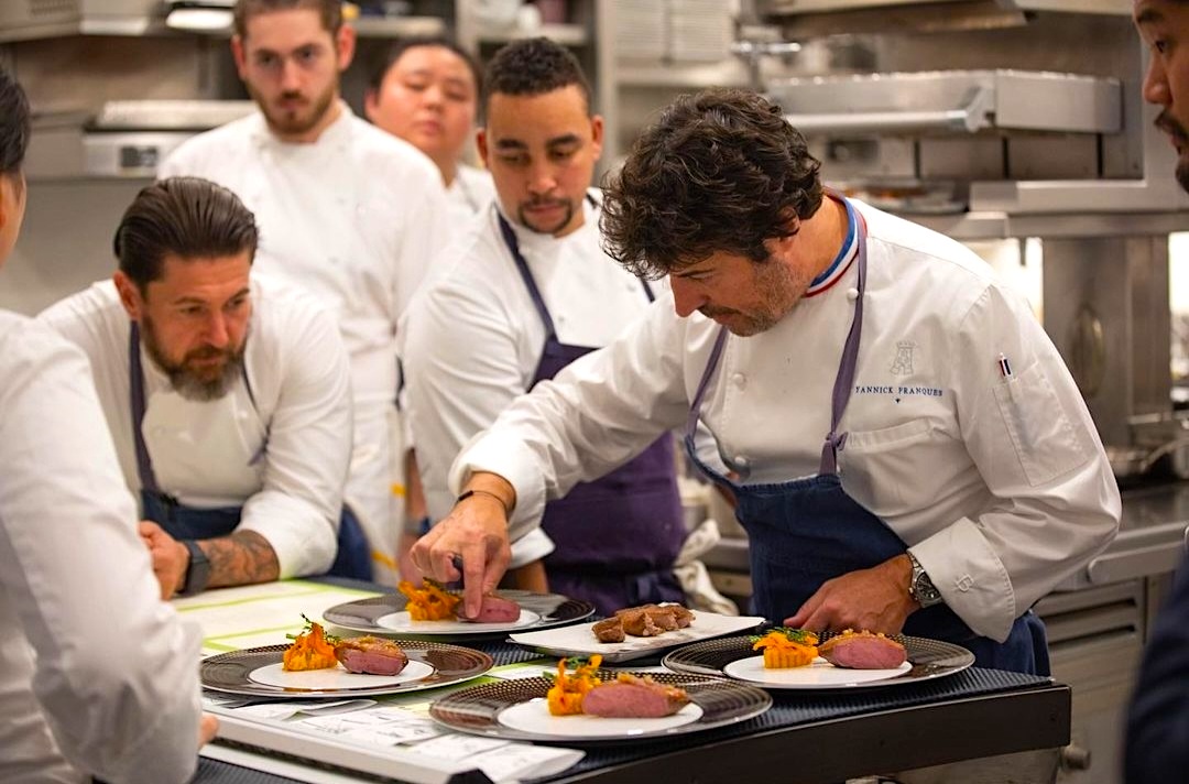 Thomas Keller reçoit "La Tour d'Argent" et son chef Yannick Franques à ...