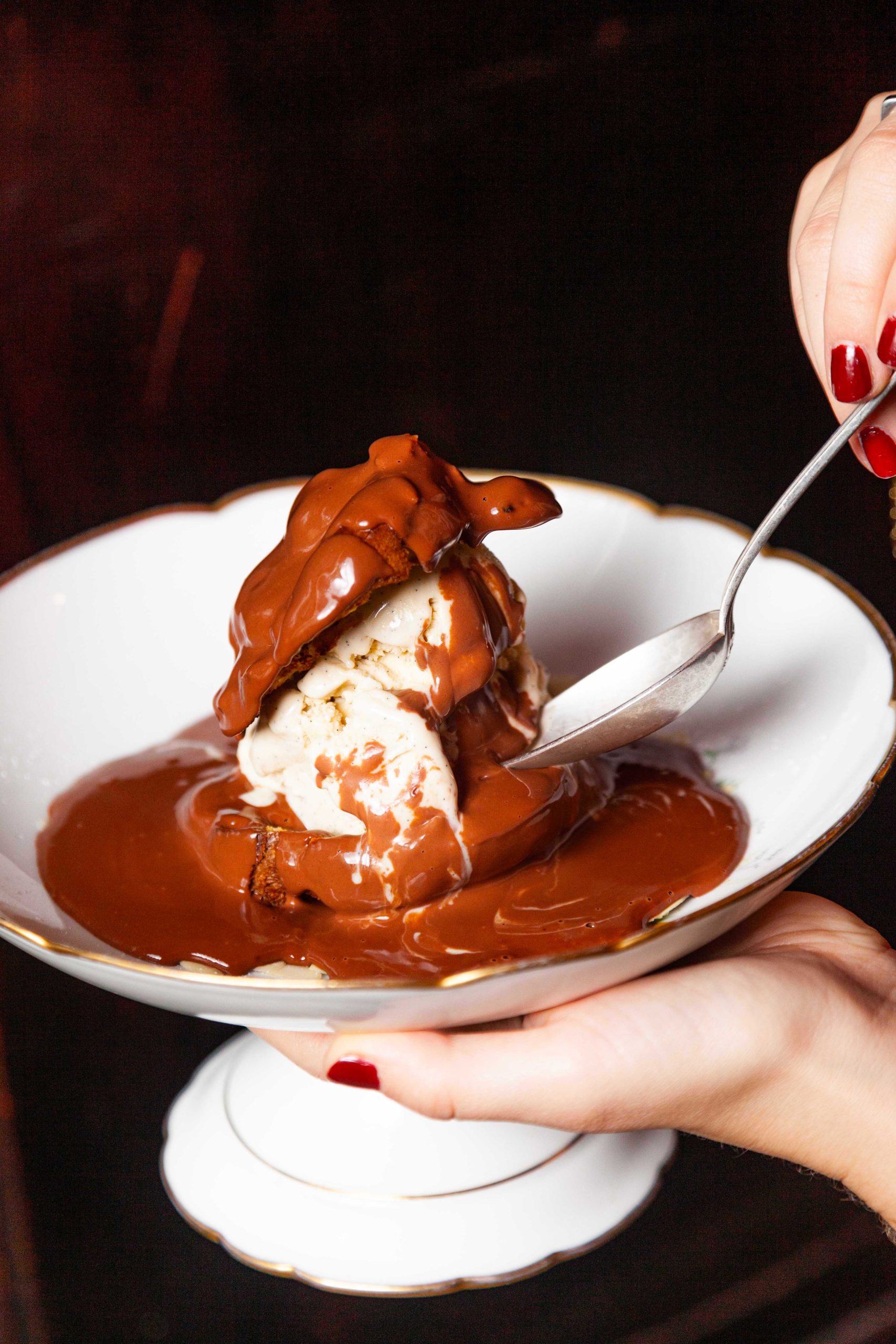 À Paris, le chef Frédéric Vardon fait du Café Max un bistrot parisien ...